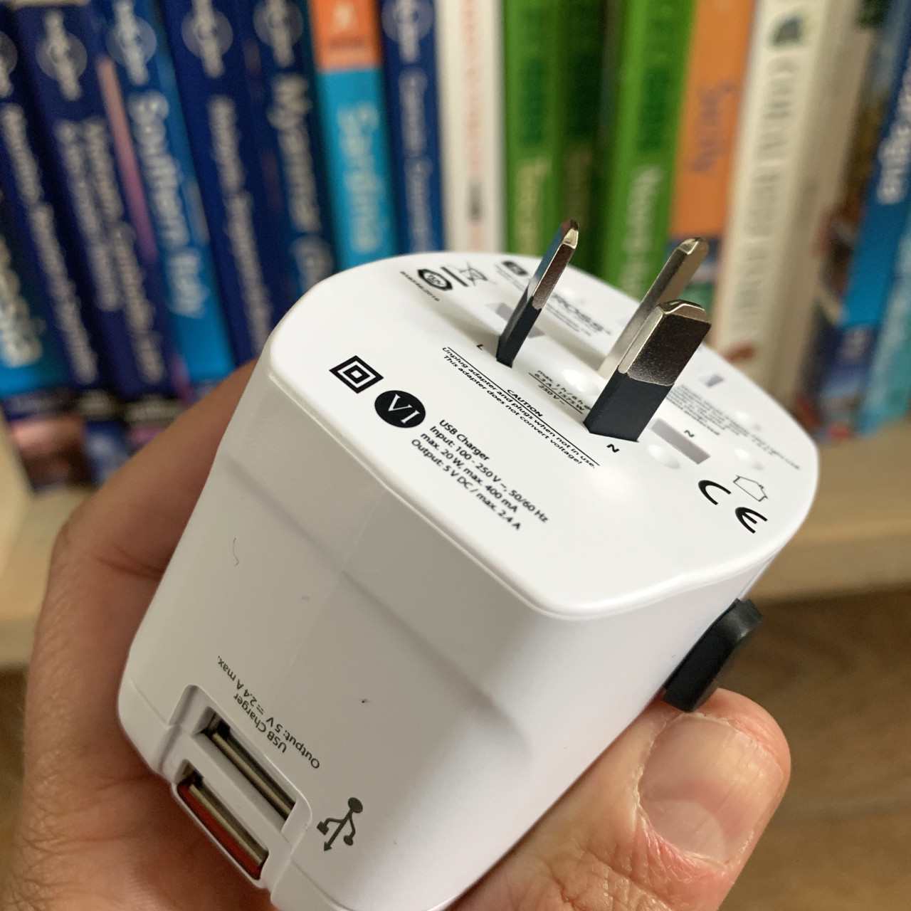 S-Kross wereldstekker kopen? | Reisstekker Pro Light USB world